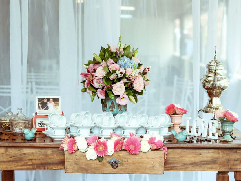 Tips & Tricks for Small Event Party Decorations | eFavormart