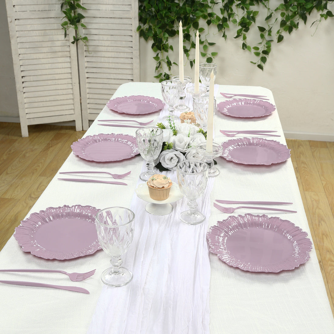 20-Pack Lilac Reef Plastic Dinner Plates – 10" | eFavormart