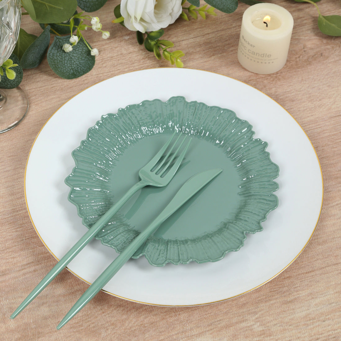 20-Pack Sage Reef Design Plastic Plates 7" | eFavormart