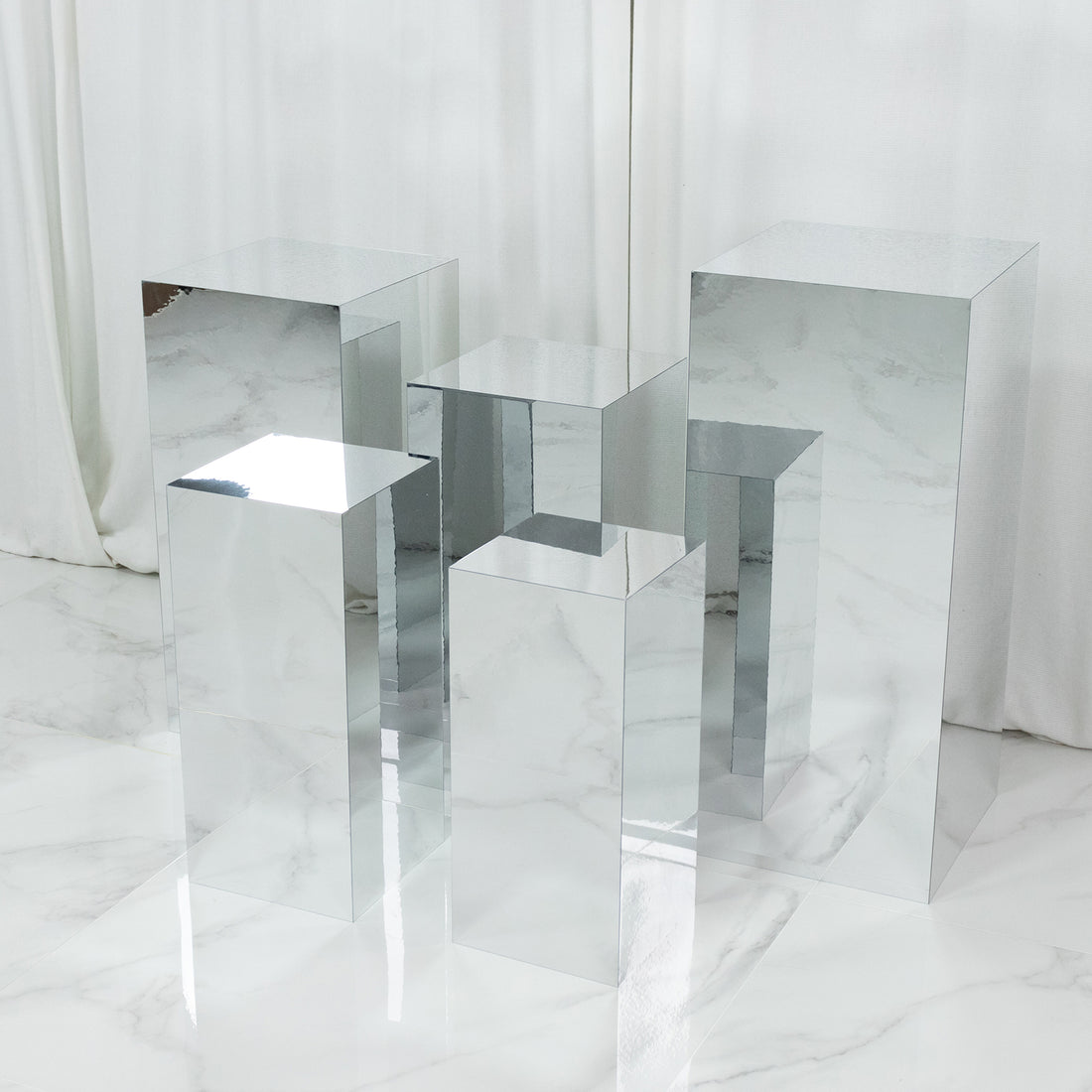 Set of 5 Acrylic Pedestal Risers Silver Mirror | eFavormart