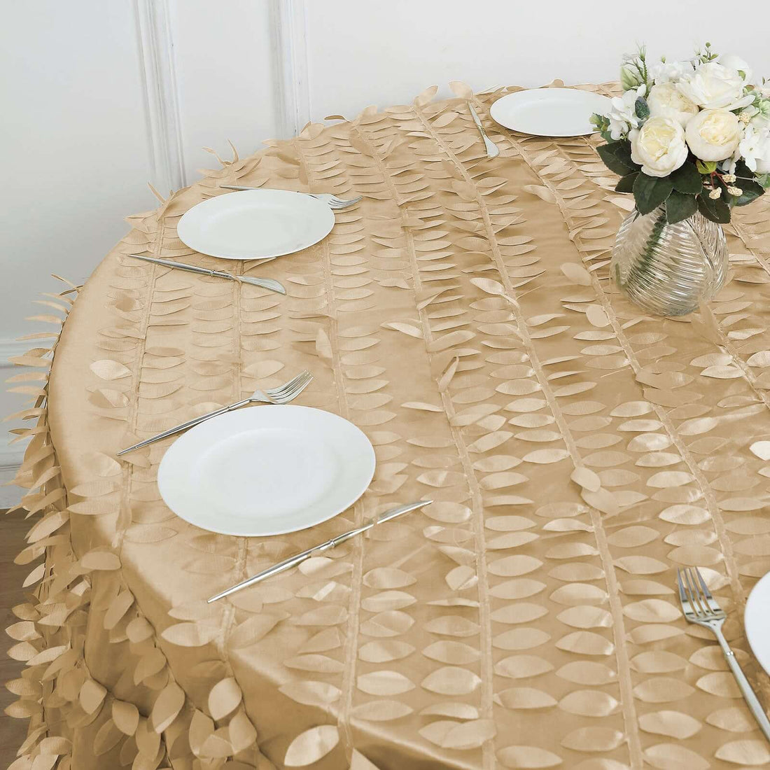 Leaf Taffeta Tablecloth 120" Champagne | eFavormart