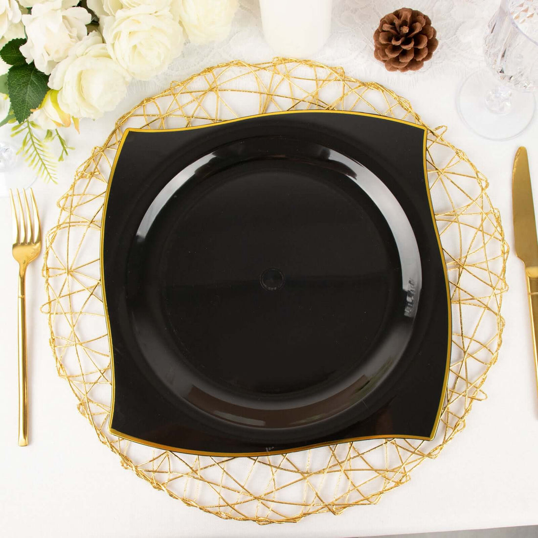 Plastic Square Wavy Rim Dinner Plates 10" Black/Gold | eFavormart