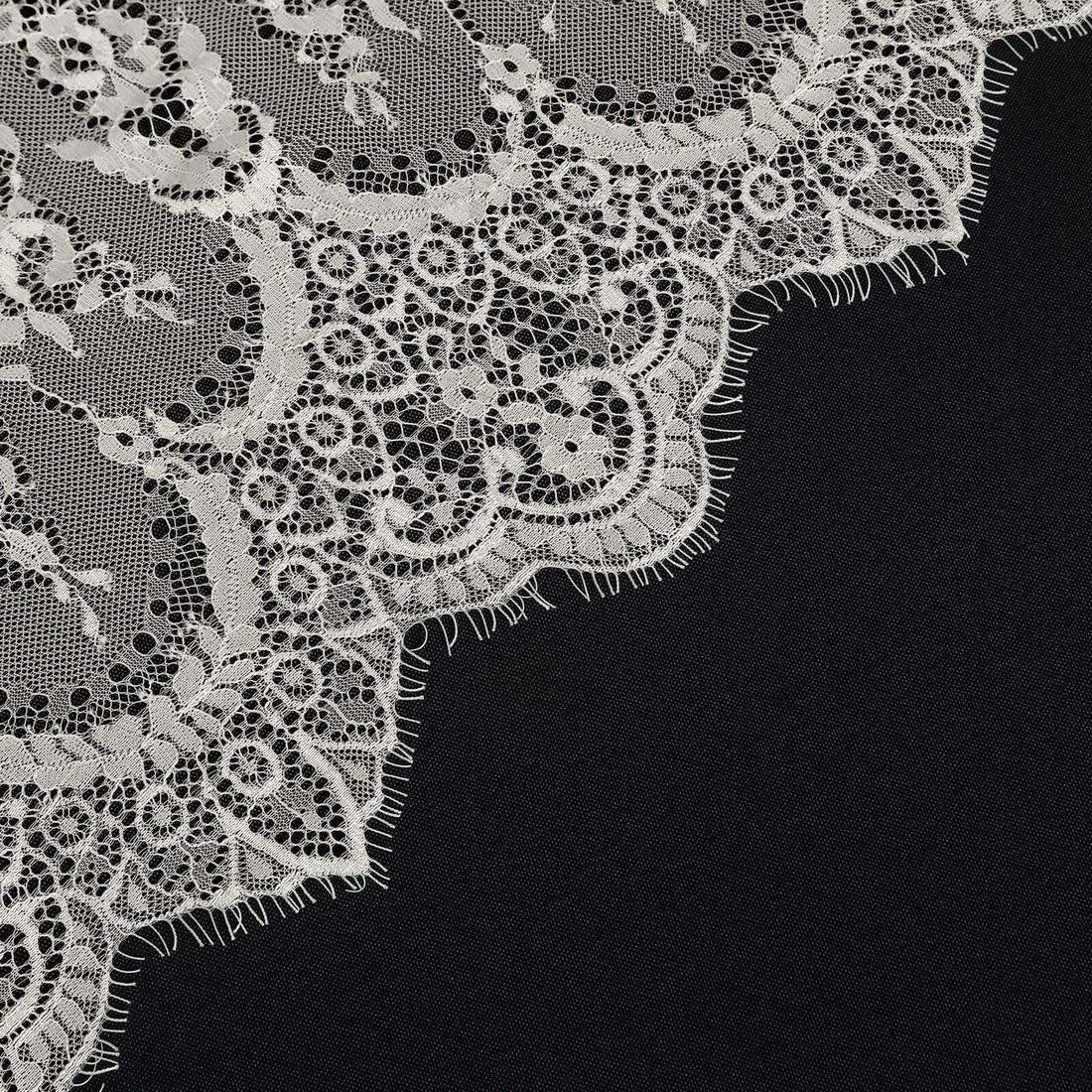 Lace Rectangle Tablecloth 60"x120" Ivory | eFavormart