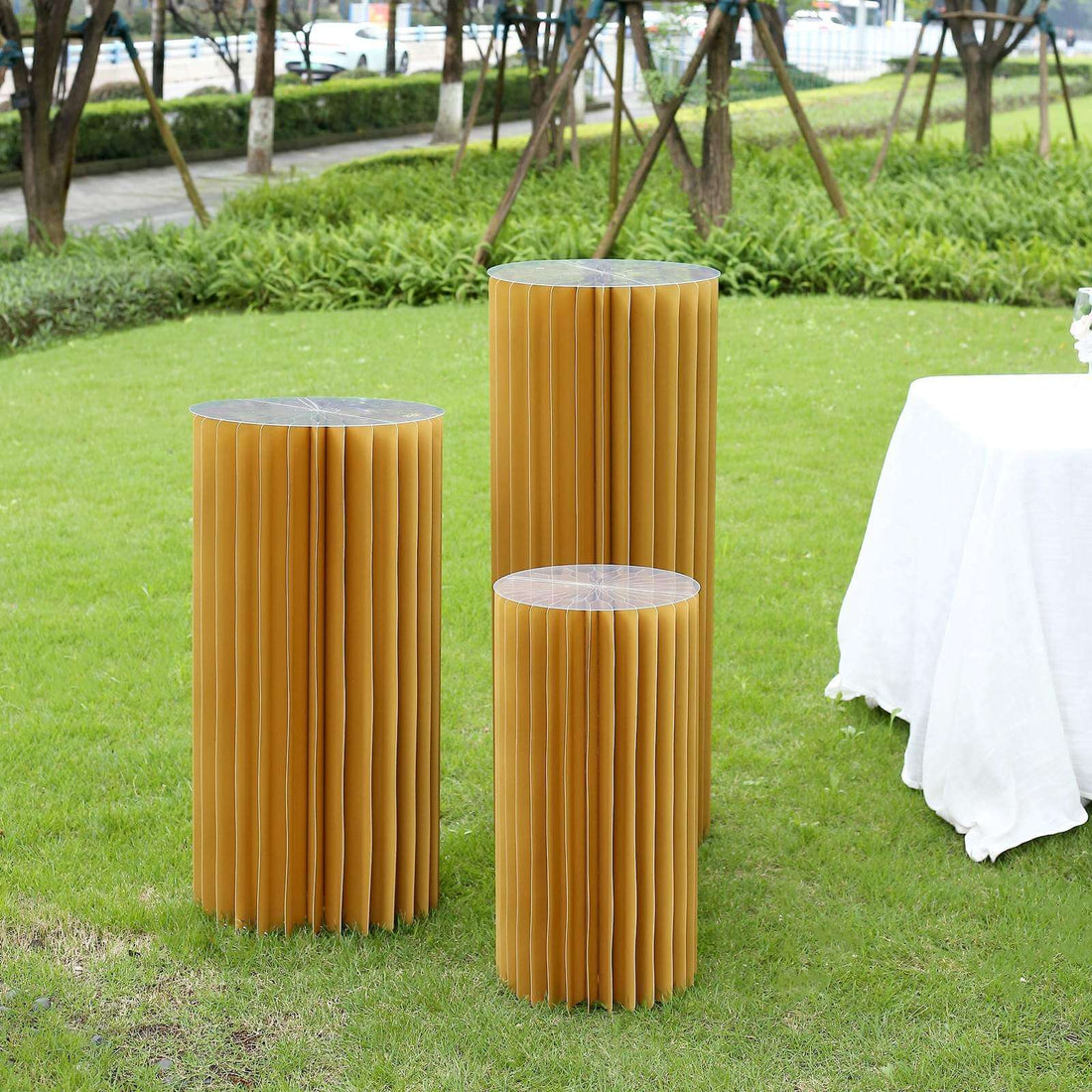 Gold Cylinder Pedestal Stand 32" | eFavormart