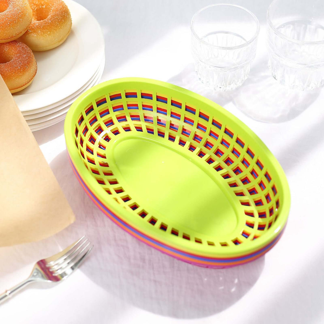 Plastic Food Baskets with 50 Wax Paper Liners | eFavormart
