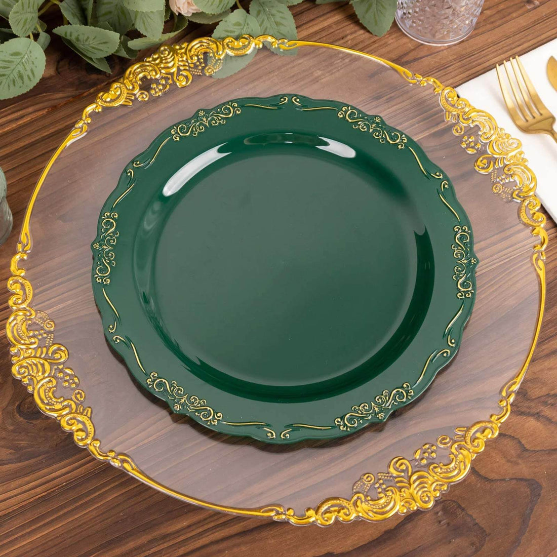 Plastic Round Vintage Dinner Plates 10" Emerald Green/Gold | eFavormart