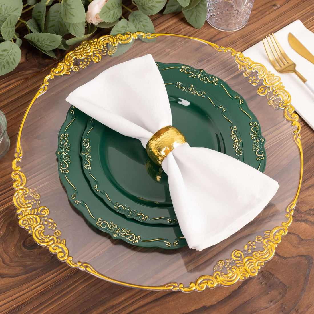 Plastic Round Vintage Dinner Plates 10" Emerald Green/Gold | eFavormart