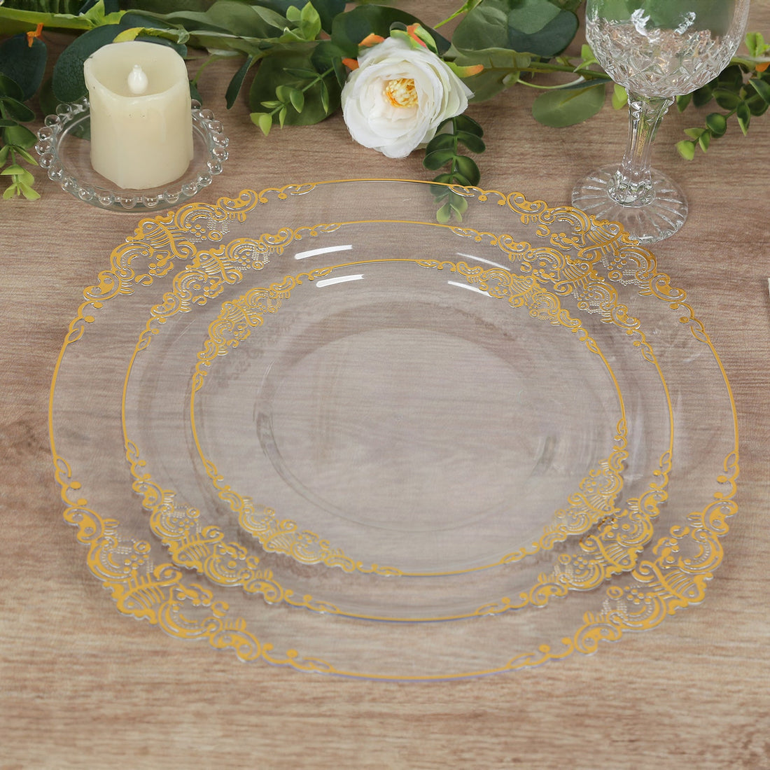 Baroque Rim Plastic Charger Plates Clear/Gold 20 Pack | eFavormart