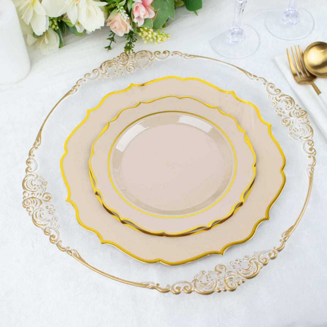Plastic Round Scalloped Dinner Plates 10" Taupe/Gold | eFavormart
