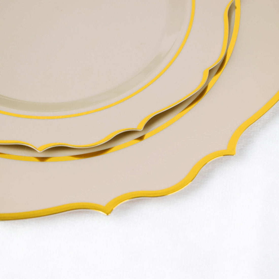 Plastic Round Scalloped Dinner Plates 8" Taupe/Gold | eFavormart