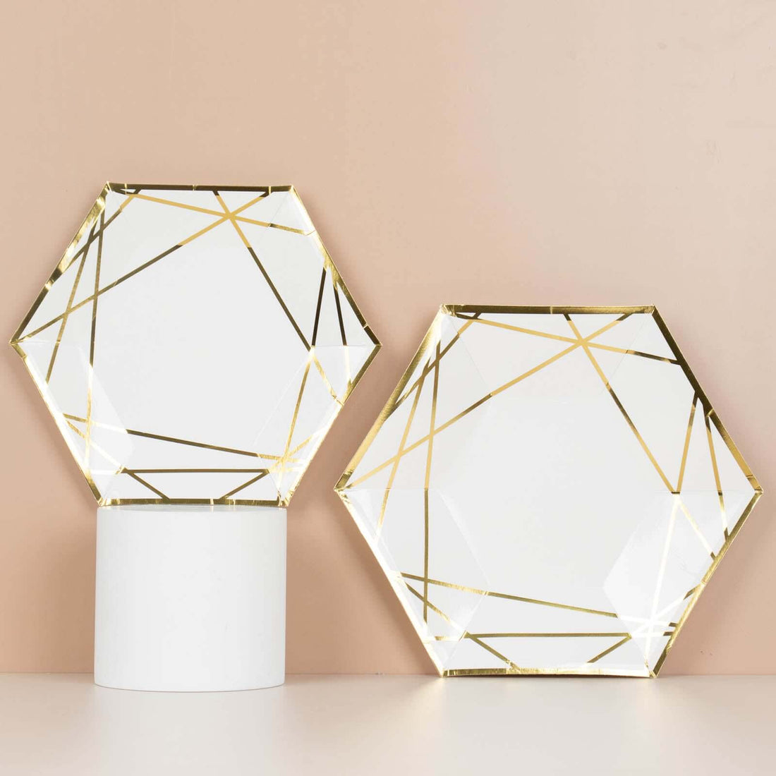 Paper Hexagon Geometric Dinner Plates 9" White/Gold | eFavormart