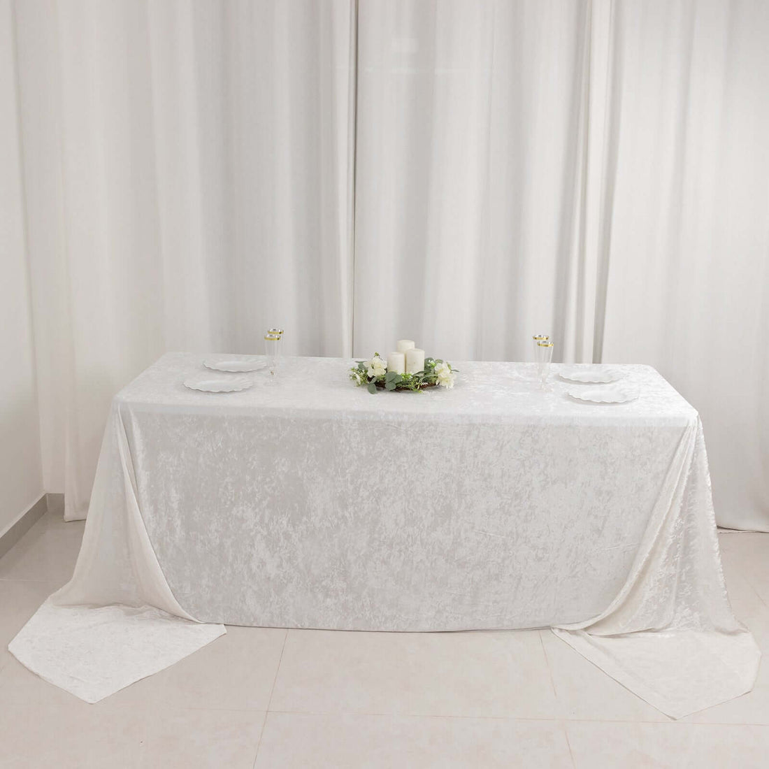 Crushed Velvet Tablecloth 90"x156" White | eFavormart