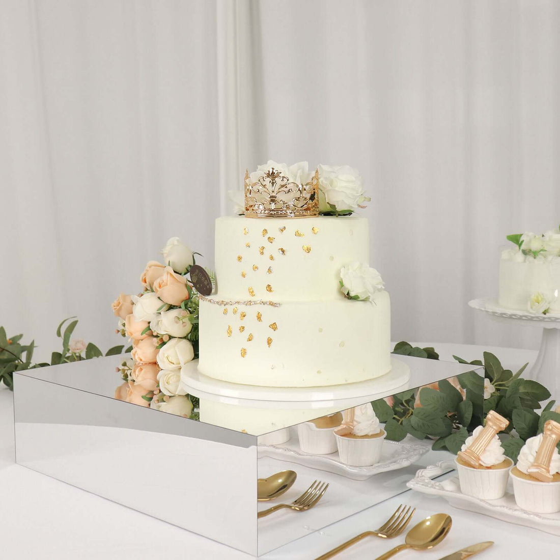 Silver Acrylic Cake Box Stand 18x18" | eFavormart