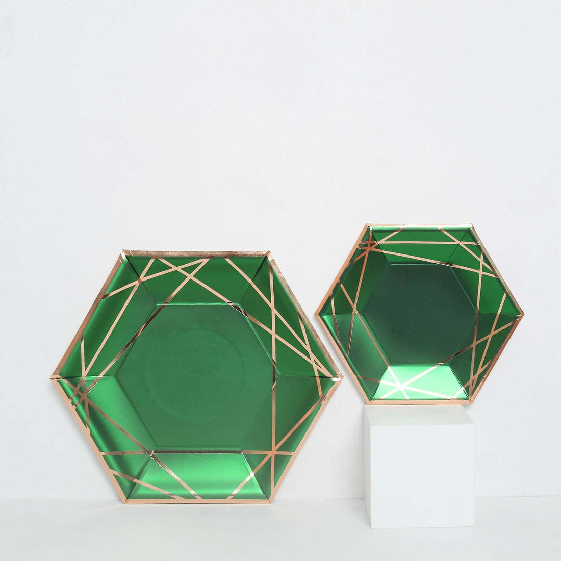 25pk 9" Hexagon Paper Plates 300GSM Hunter Green | eFavormart